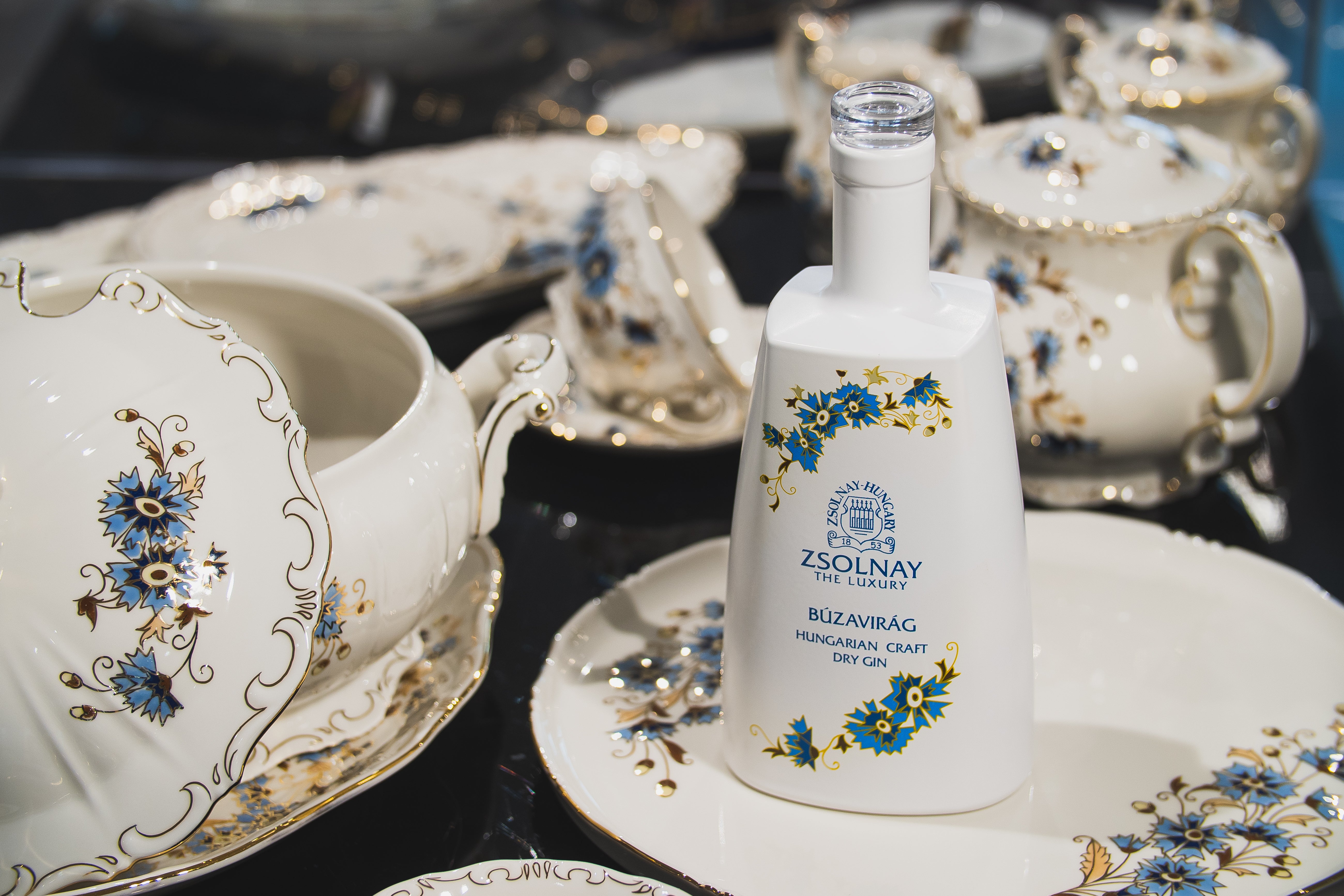 The Luxury Buzavirag Gin by Zsolnay – ZSOLNAY